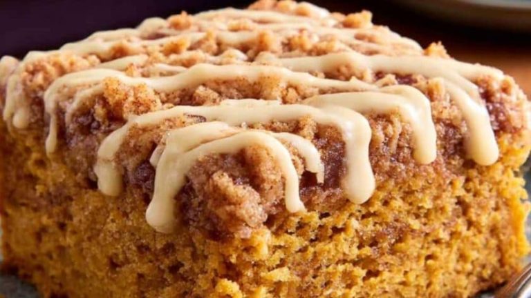 Easy Pioneer Woman Pumpkin Coffee Cake Recipe